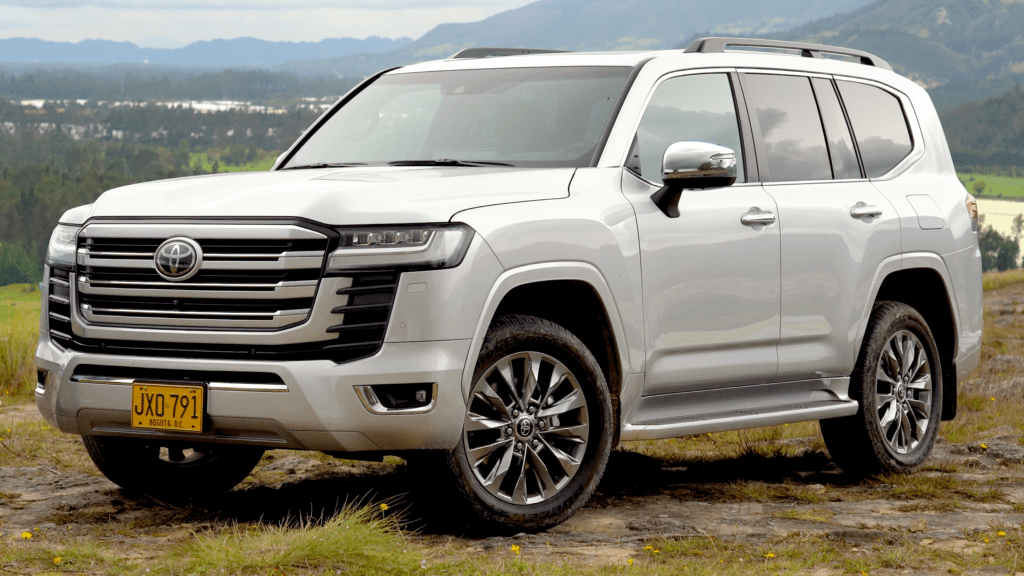 تويوتا اليابانية تحقق ارتفاع قوي في مبيعات السيارات - Detafour