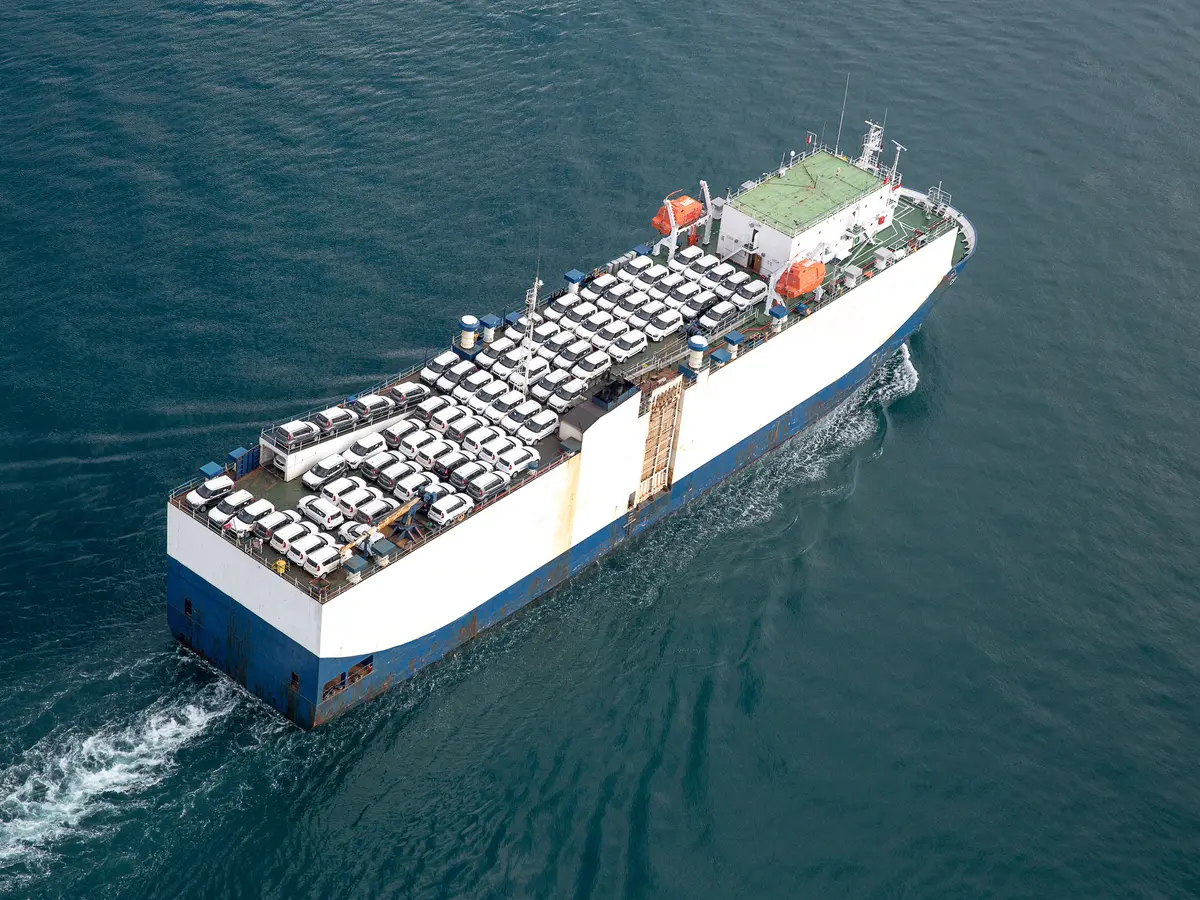 زيادة شحنات السيارات إلى الولايات المتحدة قبل فرض الرسوم الجمركية - Detafour