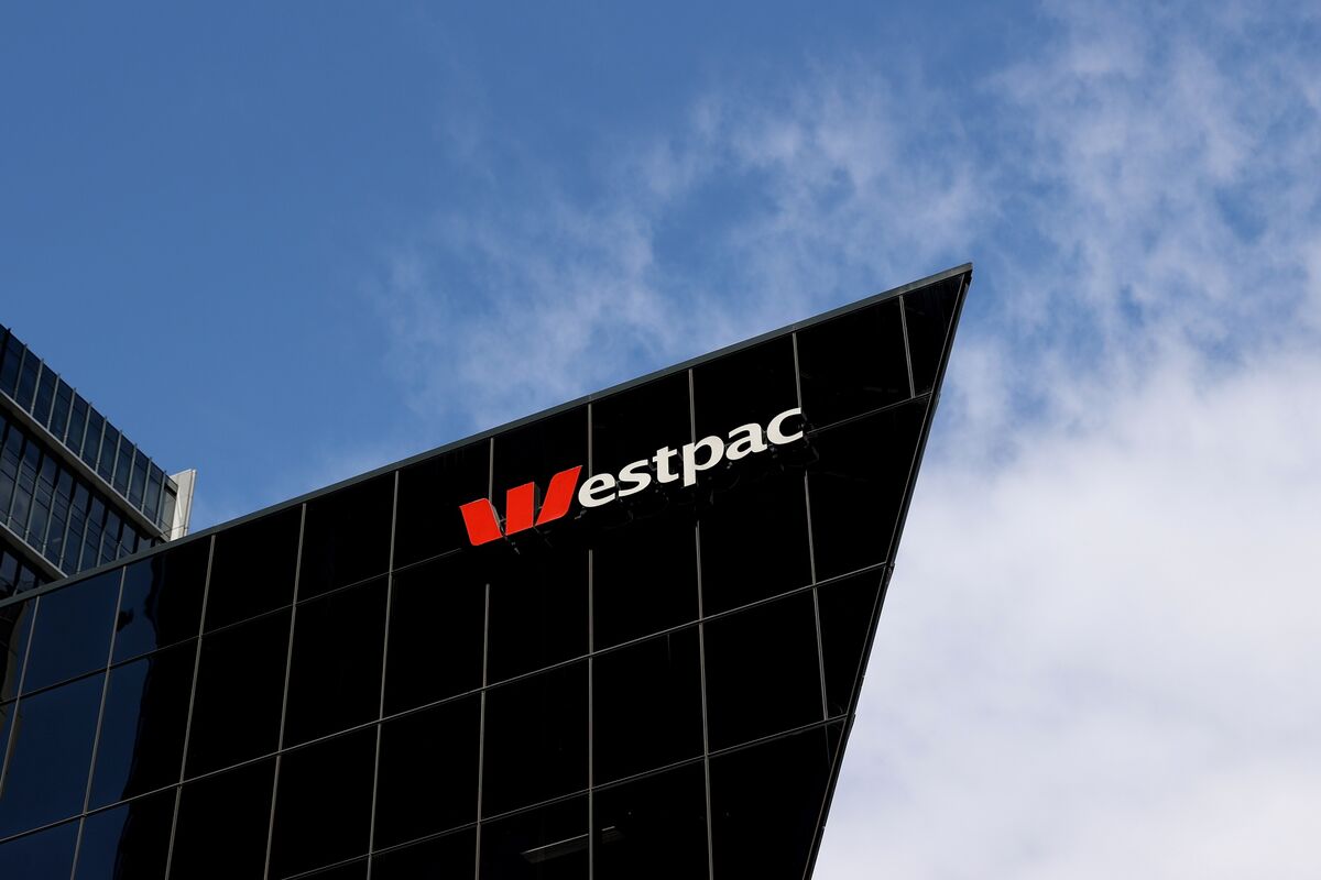 ويستباك بانكينج يعلن عن خطة لتسريح أكثر من 1500 موظف ضمن برنامج إصلاح شامل - Detafour