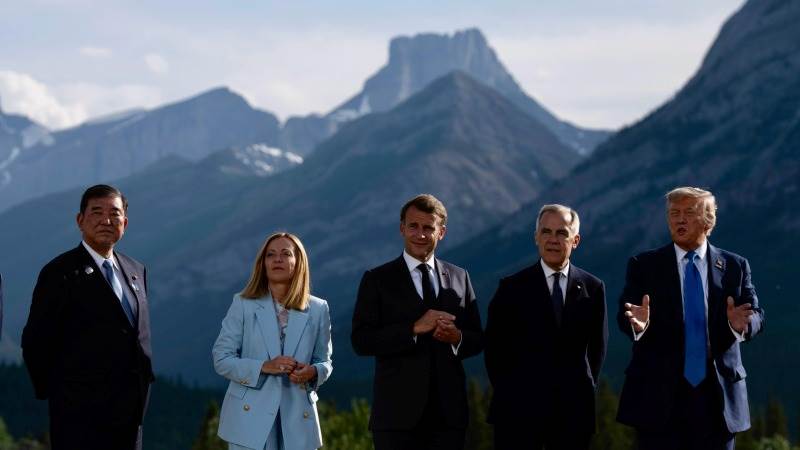 فرنسا تعلن استضافة قمة مجموعة السبع 2026 في منتجع إيفيان الجبلي - Detafour