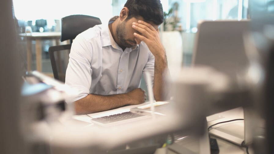 دراسة : 8 من كل 10 مدراء مغاربة يعانون من أعراض الإرهاق المهني الحاد - Detafour