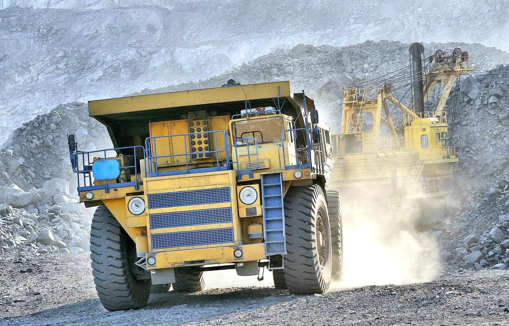 حملة مراقبة المقالع بالمغرب تسجل مخالفات بقيمة 400 مليون درهم - Detafour